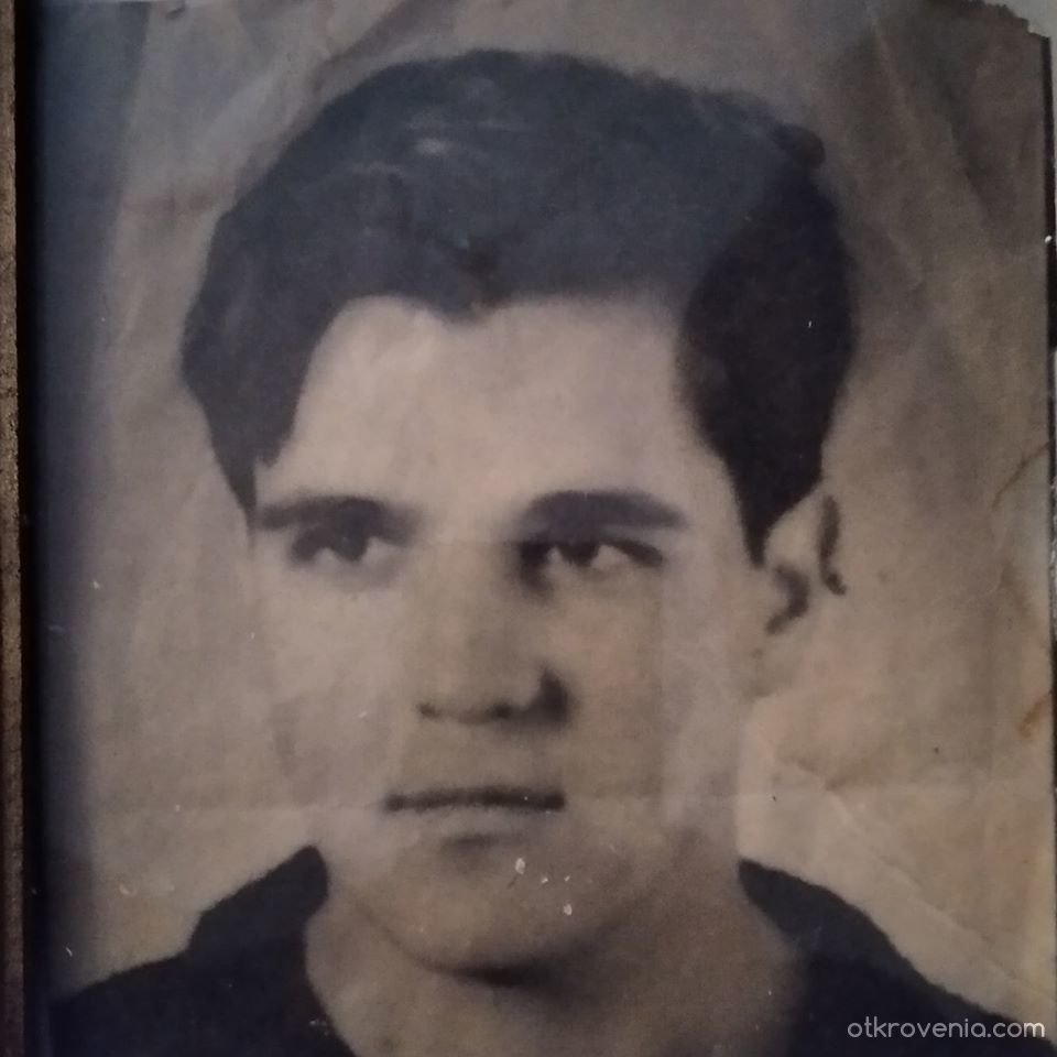 Артсенс (Румен Бояджийски) - Автор